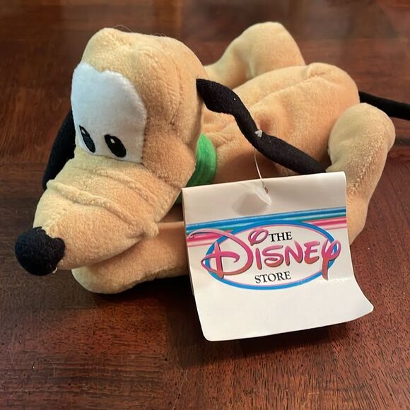 Disney | Toys | Vintagewalt Disney World Pluto Bean Bag Plush Laying ...